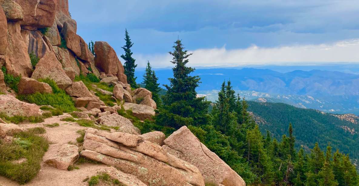 From Denver: Pikes Peak and Garden of the Gods Guided Tour - The Guides and Customer Experience