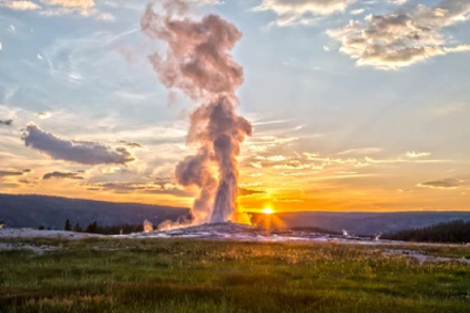 From Jackson: 2-Day Grand Teton and Yellowstone Tour - Key Points