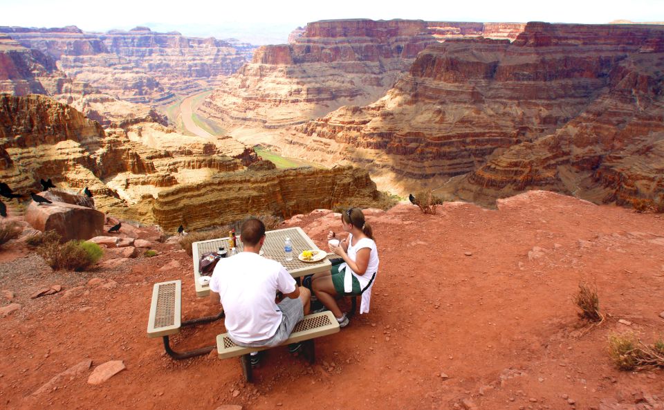 From Las Vegas: Grand Canyon West 5-in-1 Tour with Rim Lunch - What Makes This Tour Stand Out?