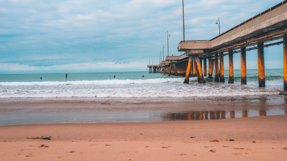 From Los Angeles: Full Day L.A Suburbs and Attractions tour - The Itinerary Breakdown