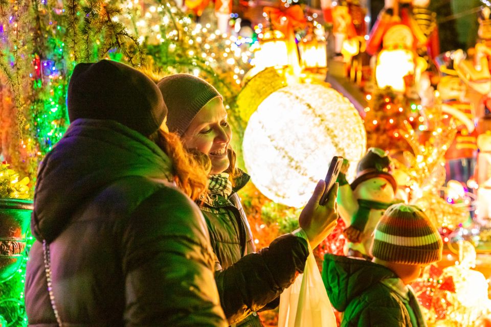 From Manhattan: 4-Hour Dyker Heights Holiday Lights Bus Tour - FAQ