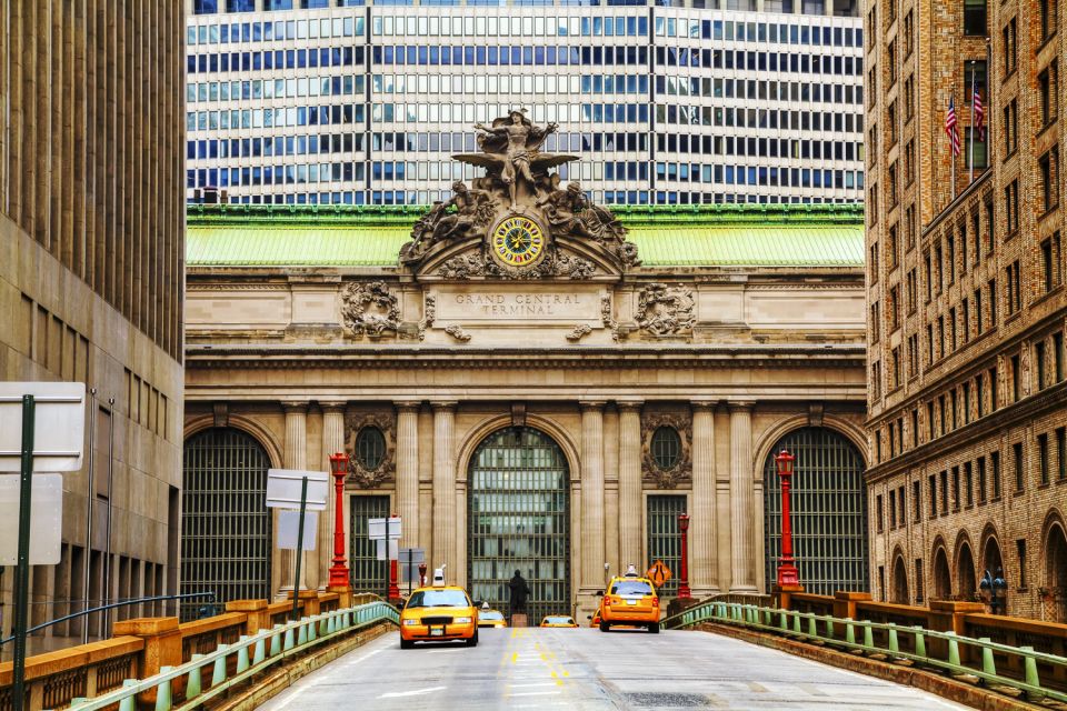 From Manhattan: Bronx, Queens and Brooklyn Half-Day Tour - The Transport & Group Size