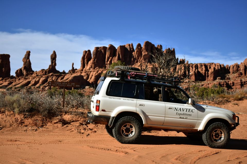 From Moab: Arches National Park 4x4 Drive and Hiking Tour - The Hiking Portion: Beauty and Balance