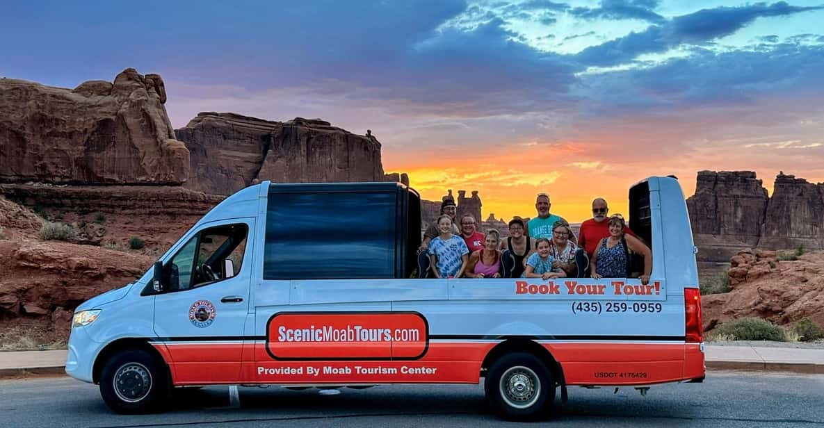 From Moab: Arches National Park Scenic Tour with Short Hikes - First Impressions and Overall Experience