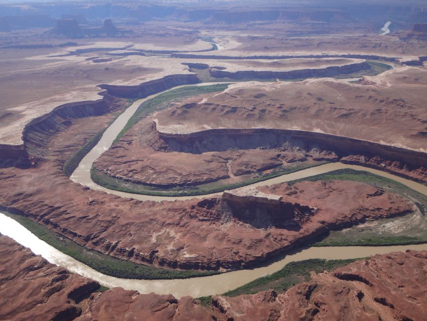 From Moab: Canyonlands 4x4 Drive and Calm Water Cruise - The 4x4 Experience: From Mesa Top to River Bottom