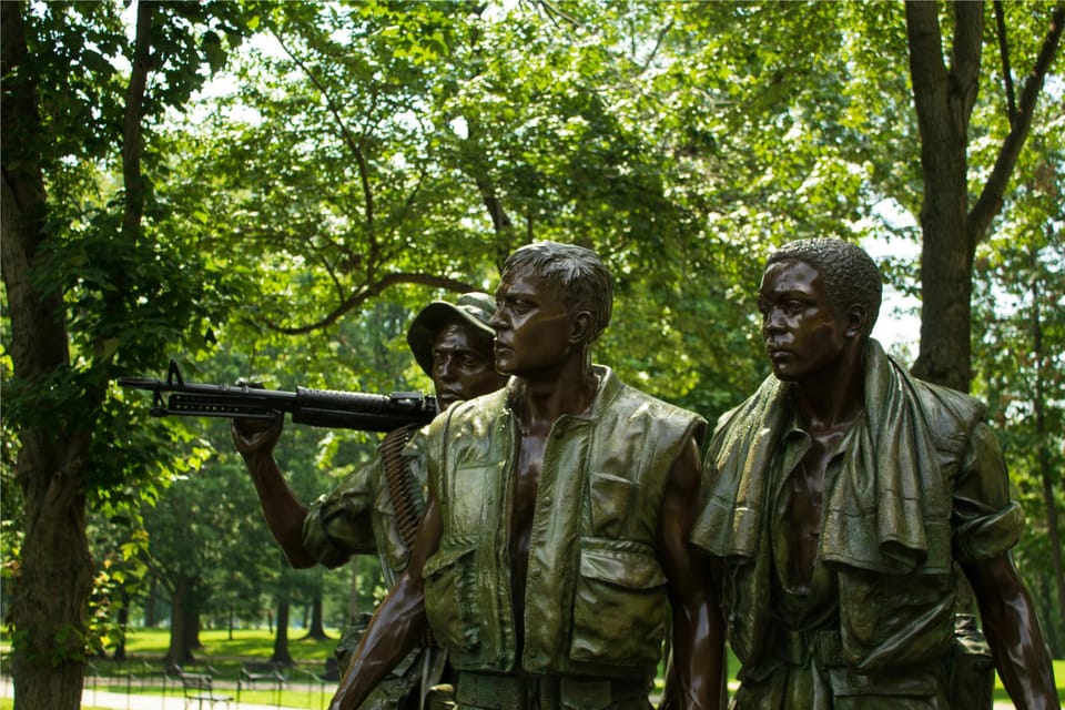 From NYC: Washington Highlights Guided One Day Tour - The Heart of Washington D.C.: Monuments and Memorials