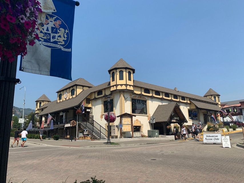From Seattle: Leavenworth Bavarian Alpine Village Day Trip - Exploring Leavenworth’s Bavarian Atmosphere