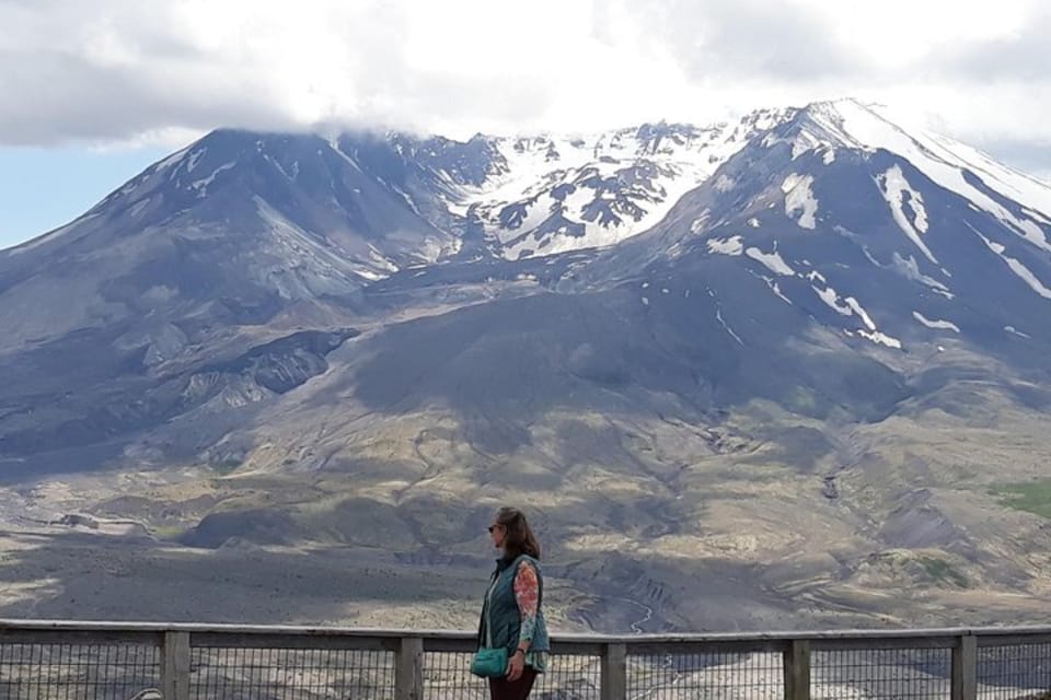 From Seattle: Mount Saint Helens Monument Private Day Trip - Key Points