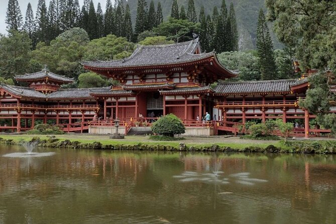 Full Day Oahu Tour with Byodo Temple & Waimea Waterfalls - An In-Depth Look at the Oahu Full Day Tour