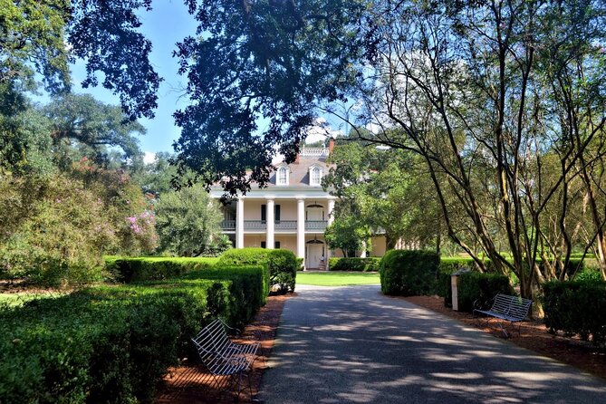 Full-Day Oak Alley Plantation & Airboat Swamp w/Transfer - FAQ