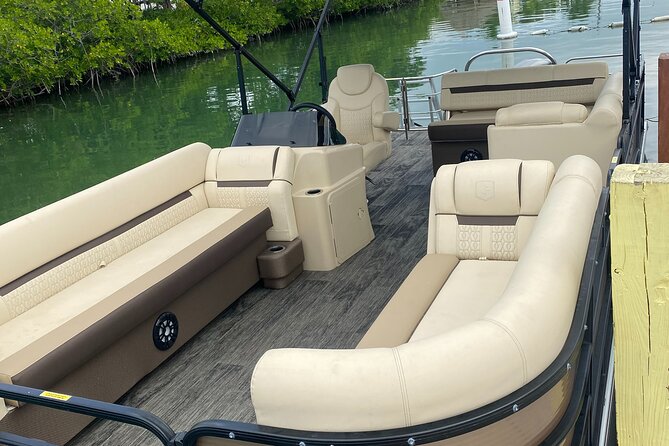 Full Day Premium 24ft Pontoon Boat With Cozy Lounge Upgrades - FAQs