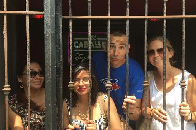 Fun City Scavenger Hunt in Green Bay by Zombie Scavengers - Key Points