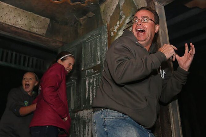 Galveston "Dark of the Moon" Ghost Tour + Red Light District Tour - The Experience and Group Dynamics
