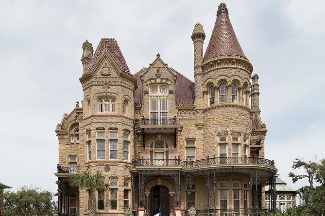 Galveston Mansions and Murder Walking Tour - A Closer Look at the Galveston Mansions and Murder Walking Tour
