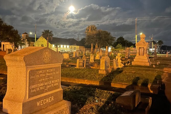 Galveston's Haunted Cemetery Walking Tour - Discover the Spooky Side of Galveston with the Haunted Cemetery Walking Tour