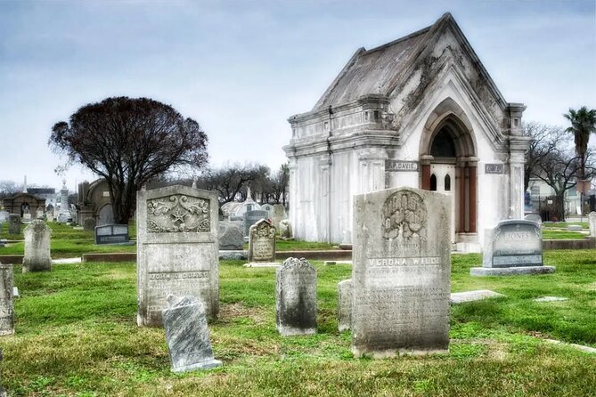 Galveston's Haunted Cemetery Walking Tour - An Authentic Look at Galveston’s Haunted Cemeteries