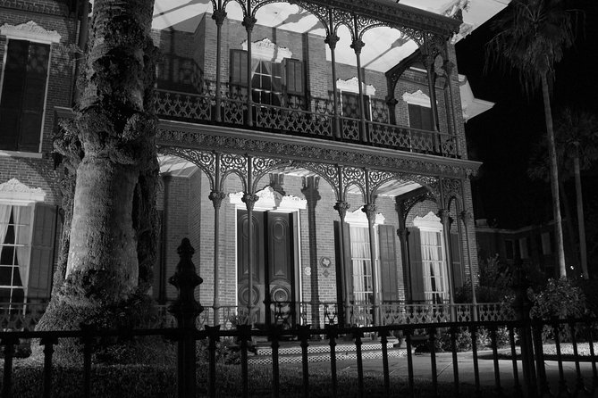 Ghost On the Strand Ghost Tour - Authenticity and Experience: What Sets It Apart