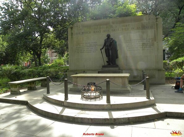 Ghost Tour of Philadelphia by Candlelight - What to Expect from the Ghost Tour of Philadelphia