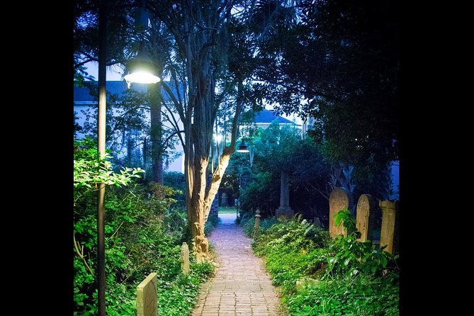 Ghosts of Charleston Night-Time Walking Tour with Unitarian Church Graveyard - A Deep Dive into the Experience