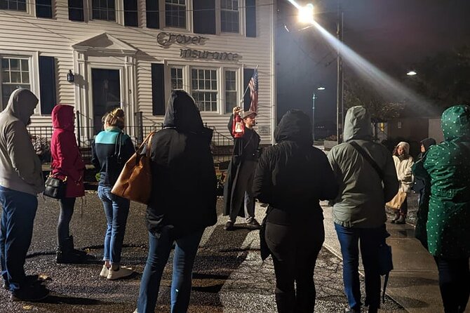 Ghosts of Christmas Past Downtown Stroll - The Experience: What You Can Expect