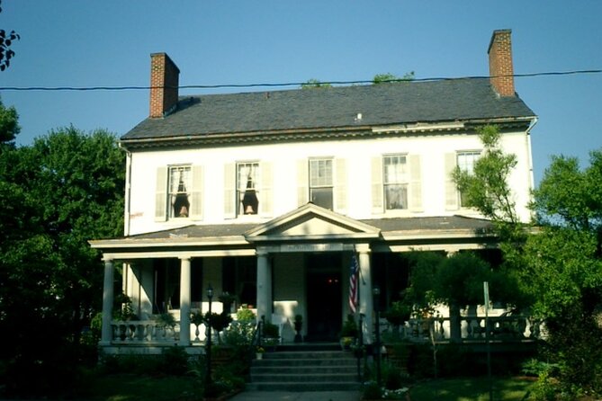 Ghosts of Fredericksburg, Virginia: A Self-Guided Walking Tour - Discovering Fredericksburg’s Haunted Charm