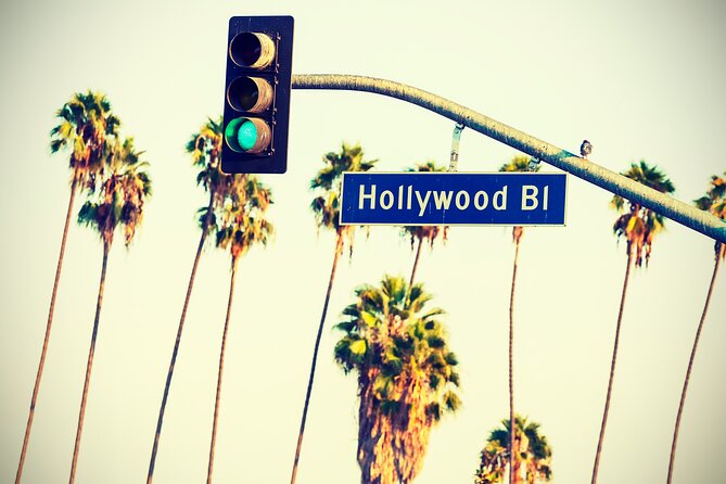 Ghosts of Hollywood Night-Time Walking Tour - What You Can Expect