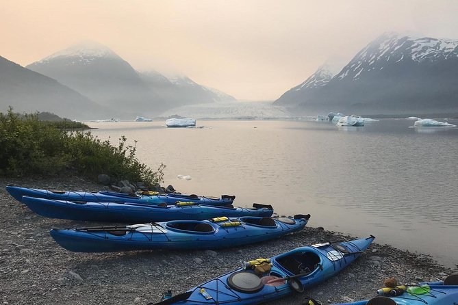 Glacier Blue Kayak & Grandview Tour - Key Points