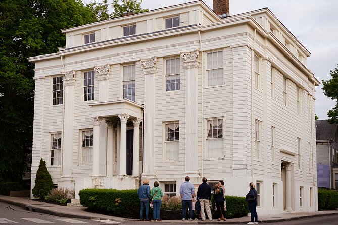 Golden Age to Gilded Age Newport's Transformation Walking Tour - An Introduction to Newports Past