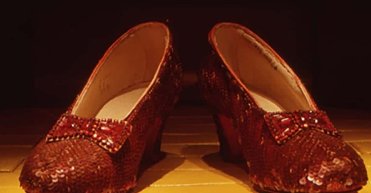 Grand Rapids: Ruby Slipper Theft Guided Tour - Key Points