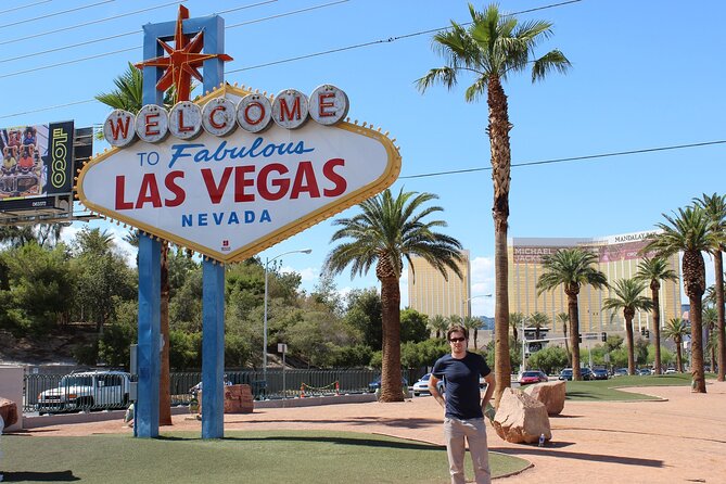Group Discounted Walking Tour on the Las Vegas Strip with Photos and Champagne - FAQ