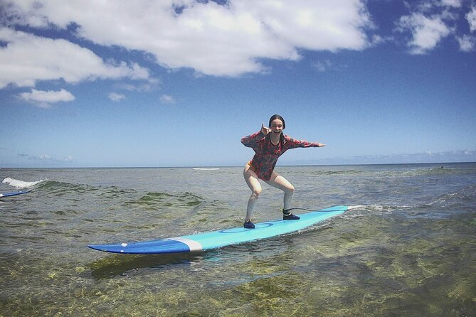 Group Surf Lessons for beginners on the North Shore of Oahu - The Value of All-Inclusive Equipment