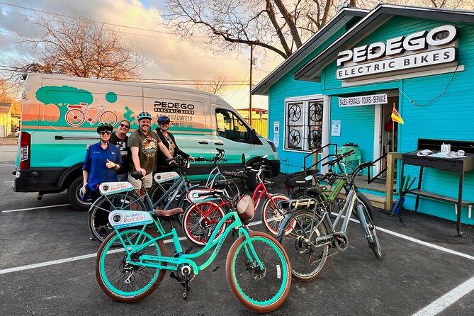 Gruene Historic District Brunch Tour - A Closer Look at the Tour Experience