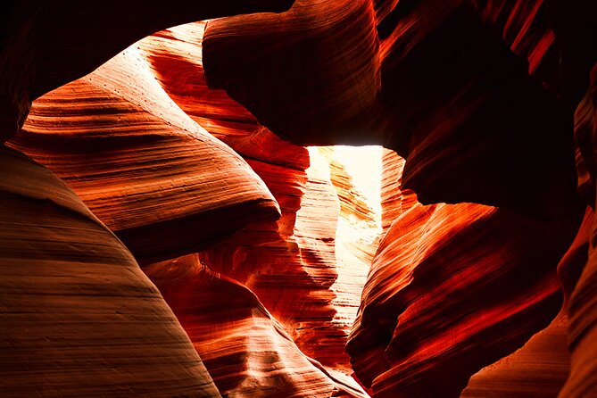 Guided Antelope Canyon & Horseshoe Bend Day Tour from Las Vegas - Authentic Experiences Highlighted by Reviewers
