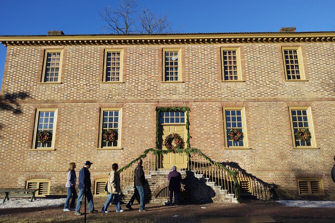 Guided Colonial Christmas Tour in Williamsburg - An In-Depth Look at the Colonial Christmas Tour