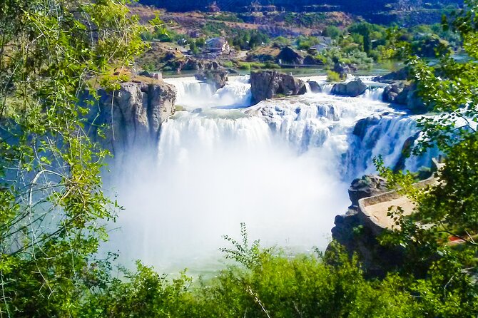 Guided Half-Day Tour to Dierkes Lake & Shoshone Falls - FAQs