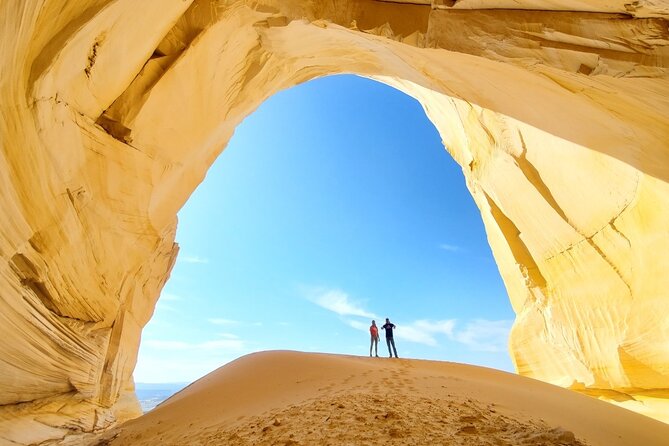 Guided Hike through Great Chamber/Cutler Point (Small Group) - An In-Depth Look at the Guided Hike Experience