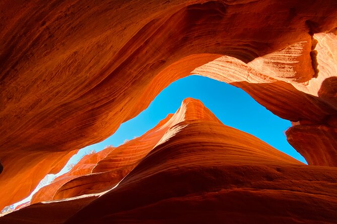 Guided Hike through Peek-a-Boo Slot Canyon (Small Group) - Key Points