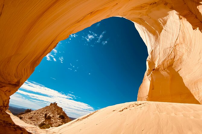 Guided Hike through Peekaboo + Great Chamber Combo (Small Group) - A Closer Look at the Tour Experience