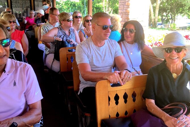 Guided Tour of Naples on a Vintage Trolley (Hop on - Hop off) - How Are the Guides?