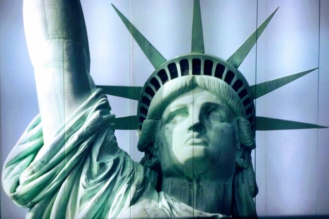 Guided Tour of the Statue of Liberty in New York (ES) - Analyzing the Value: Is It Worth the Cost?