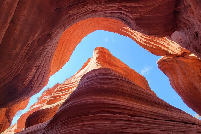Guided tours in southern Utahs slot canyons, Indian ruins, and national parks. - Key Points