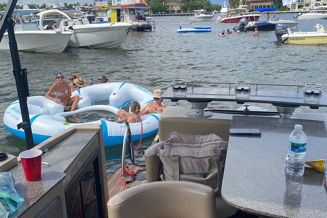 Half-Day Aqua Patio Rental in Fort Lauderdale 7 to 11 people - Introduction to the Fort Lauderdale Aqua Patio Experience
