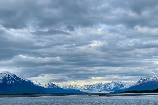 Half-Day Guided Kayak Tour on Knik River - Key Points