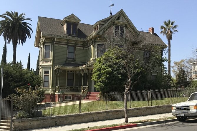 Half-Day Los Angeles Historic Districts Private Guided Tour - Key Points
