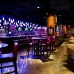 Hard Rock Cafe New York Times Square - The Dining Experience: Pros & Cons