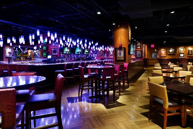 Hard Rock Cafe New York Times Square - The Dining Experience: Pros & Cons