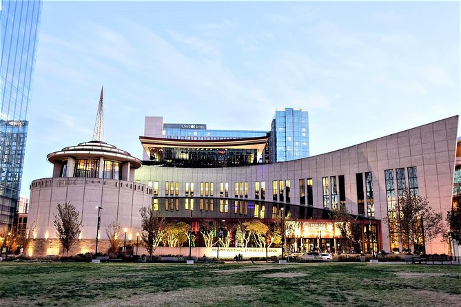 Hatch Show Print Studio Tour & Country Music Hall of Fame Combo - The Significance of Each Stop
