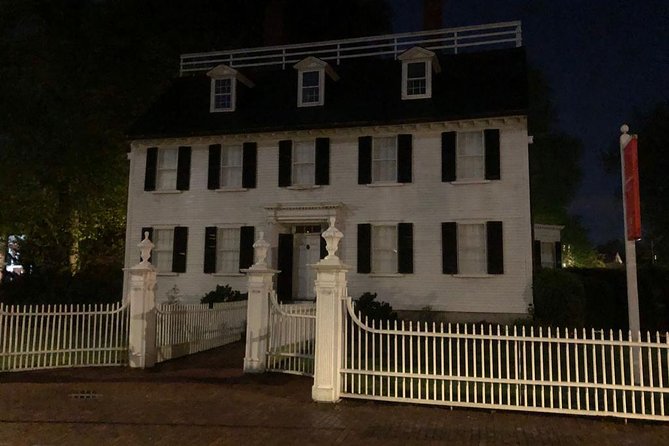 Haunted Footsteps Best Ghost & Paranormal Salem Tour - Who Is This Tour For?