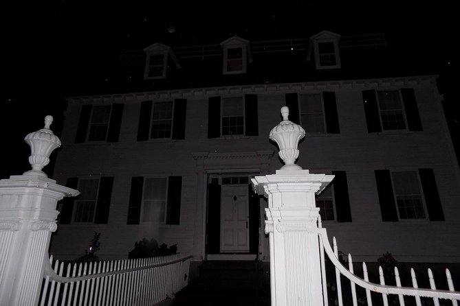 Haunted Footsteps Best Ghost & Paranormal Salem Tour - FAQ