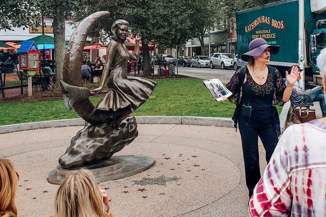 Hauntings, History and Legends Tour in Salem - A Walk Through Salem’s Spooky and Storied Streets